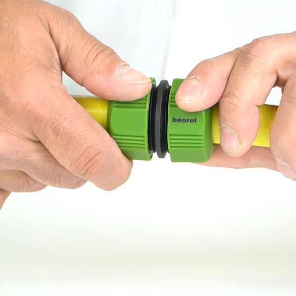 Plastic hose mender 1/2" | Beorol